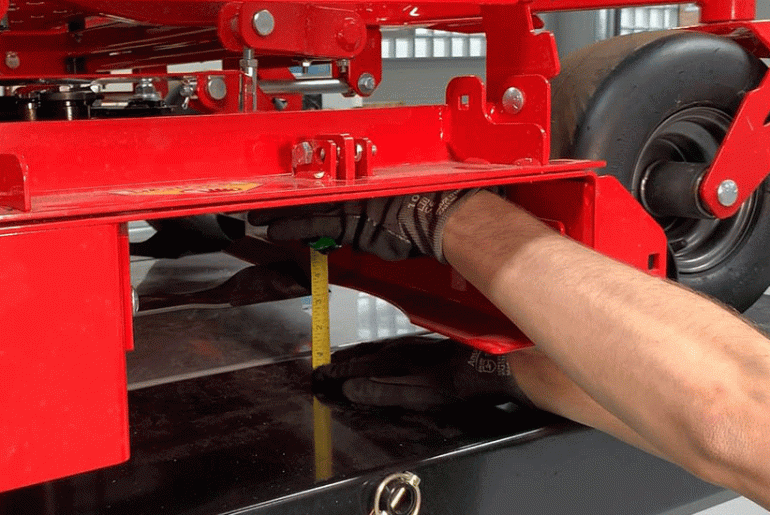 How To Adjust Self Propelled Honda Lawn Mower?