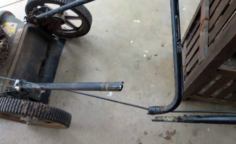 Where Is The Primer Button On A Craftsman Lawn Mower